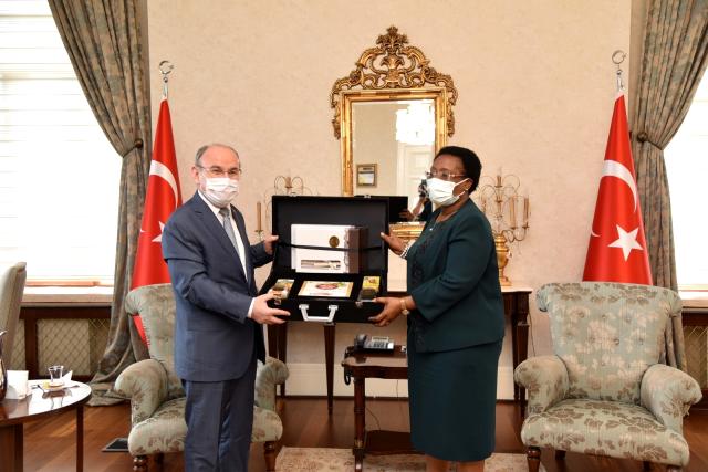 Tanzanya Birleşik Cumhuriyeti Büyükelçisi Prof. Elizabeth Francis ...