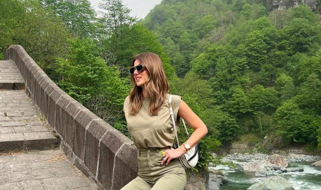 Nazlı Sabancı'nın kayınvalidesi Arzu Sabancı'nın memleketini gezdi ...